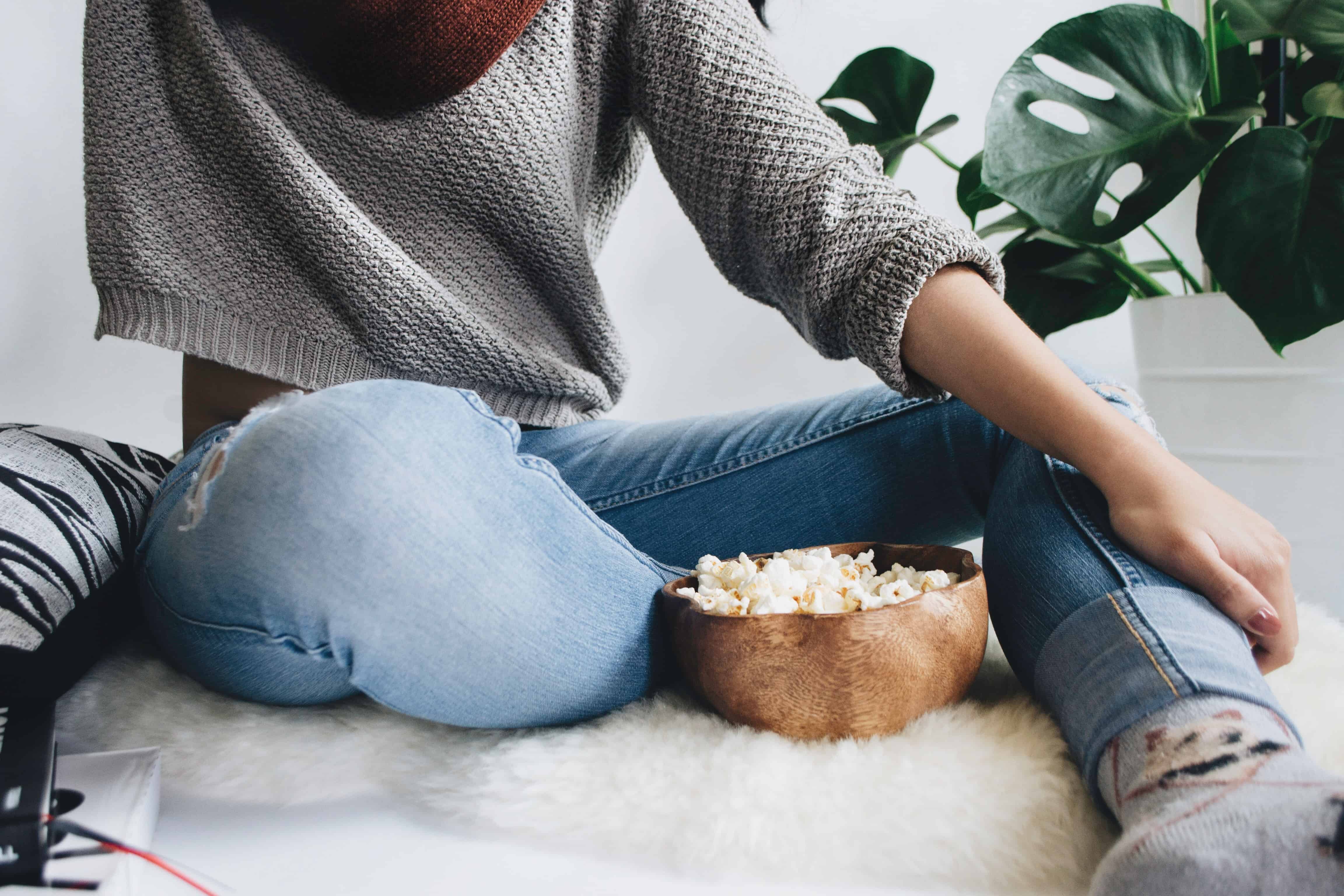 Ideas to Celebrate a Girls Movie Night In | Yoked